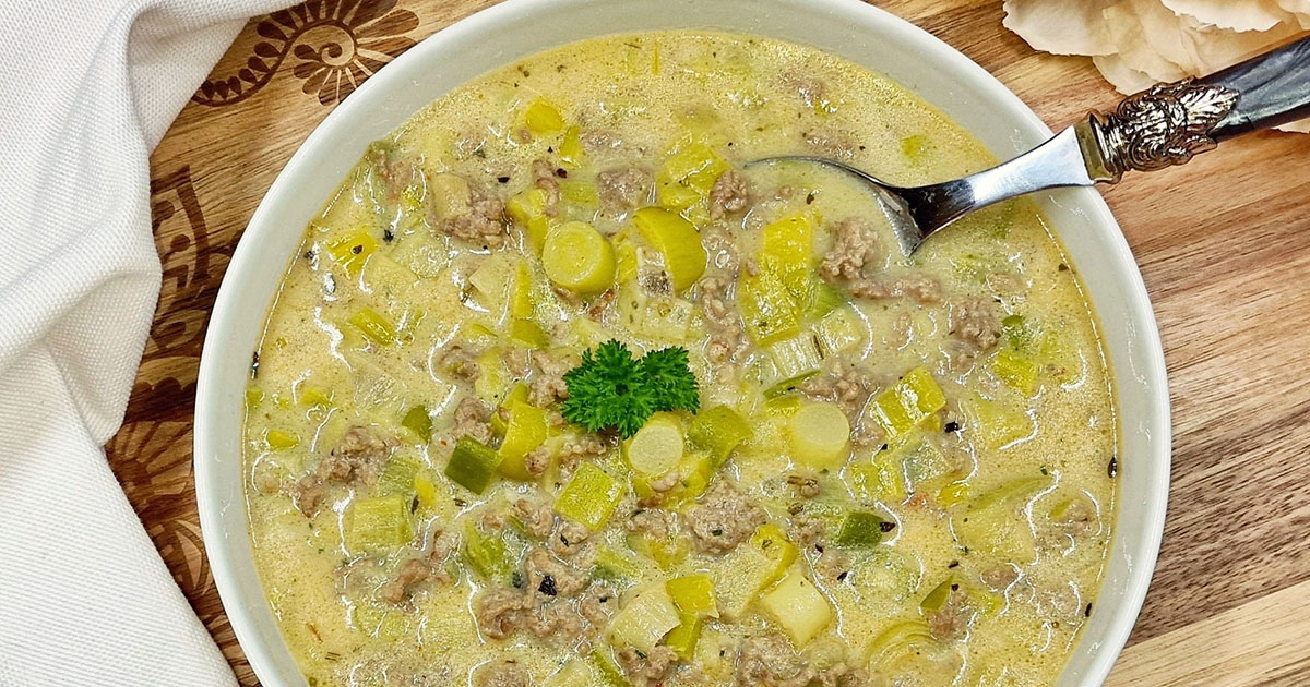 Rezept Hackfleisch Käse Lauch Suppe low carb keto glutenfrei - Dr ...